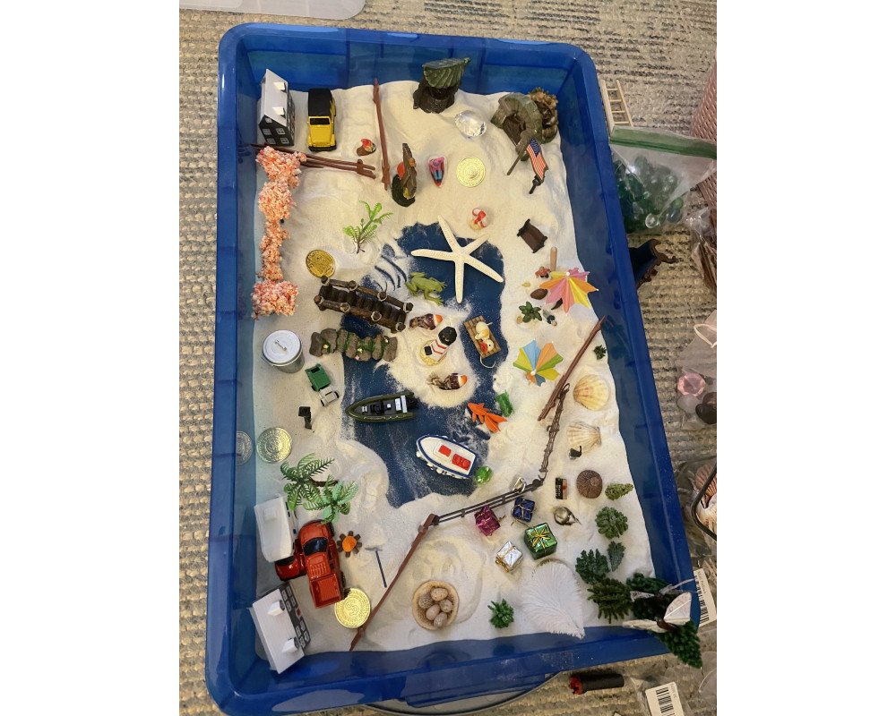 Full-sized Plastic Sand Tray with Lid – Sand Tray Therapy