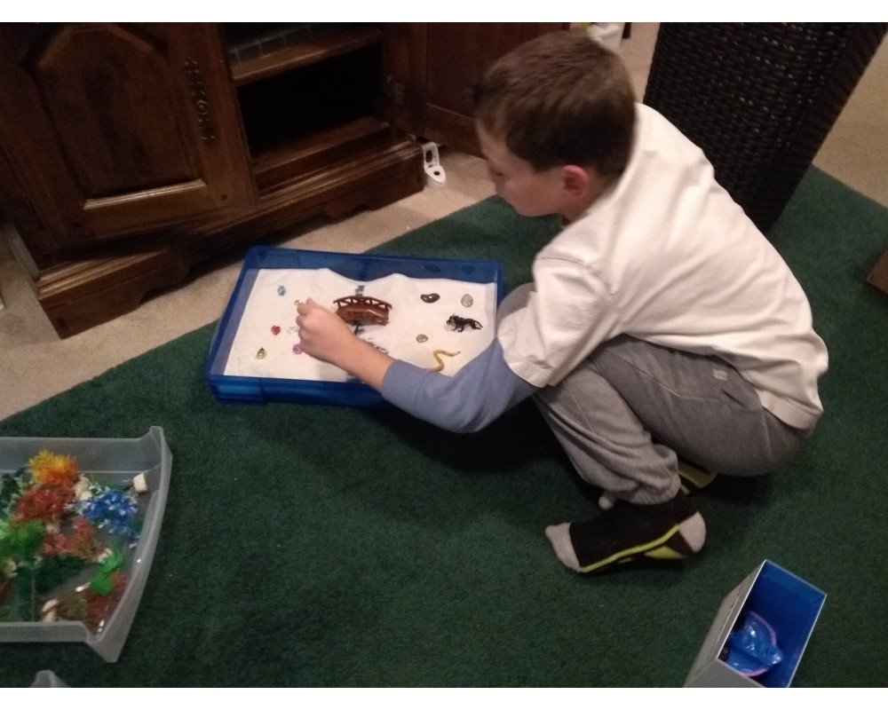 Medium Plastic Sand Tray with Lid – Sand Tray Therapy