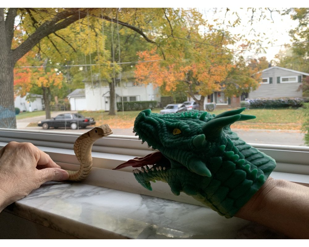 Dragon Hand Puppet – Puppets
